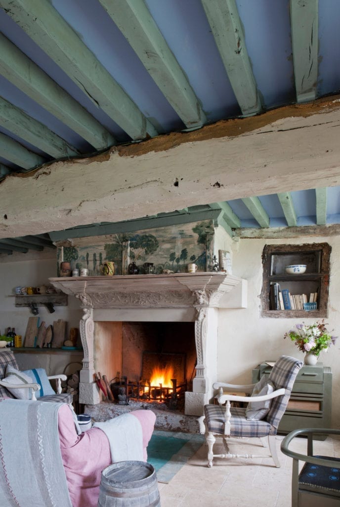 Rustic French sitting room | Annie Sloan DE
