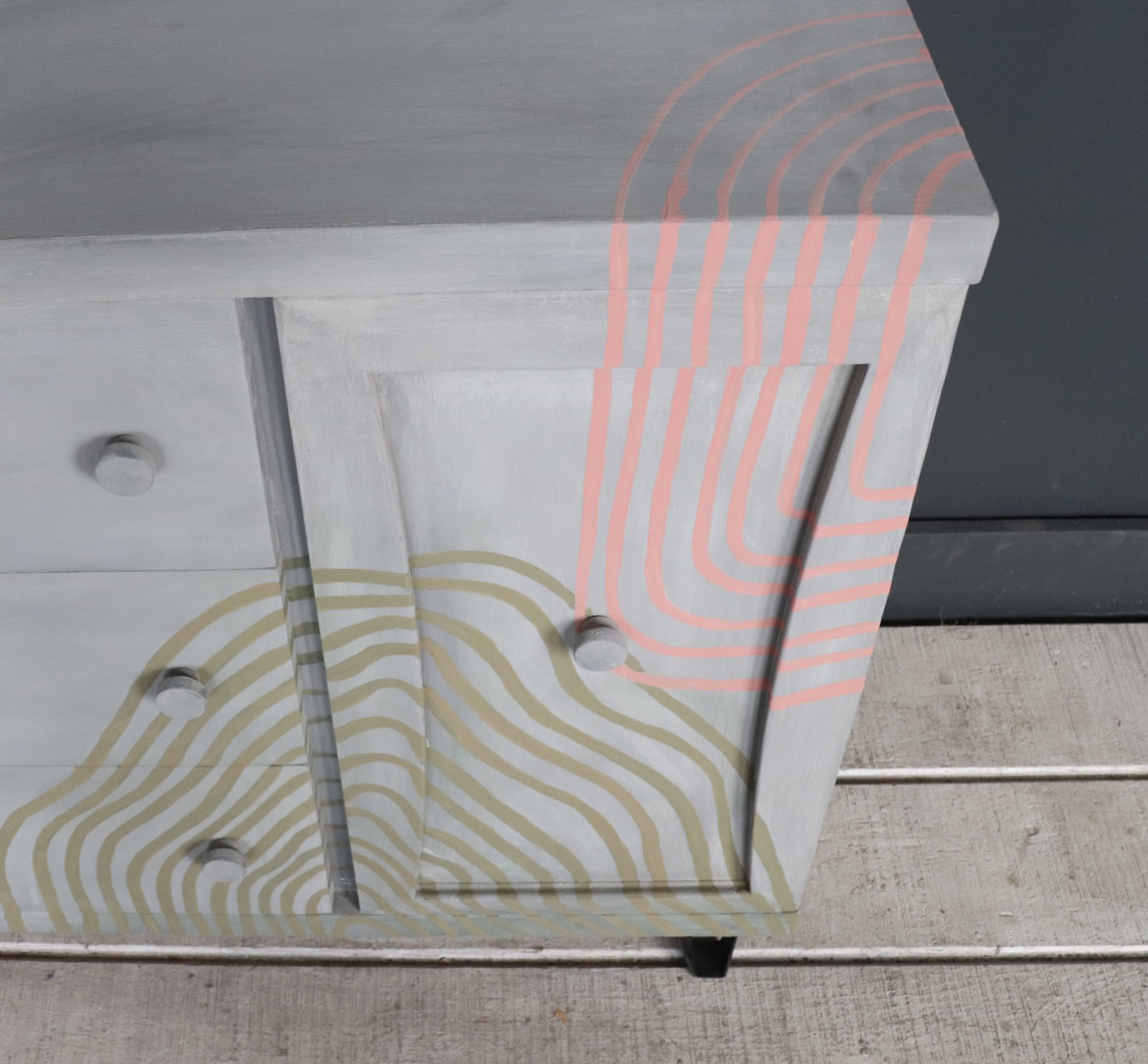 Mid-Century Modern Chalk Paint® Sideboard | Annie Sloan