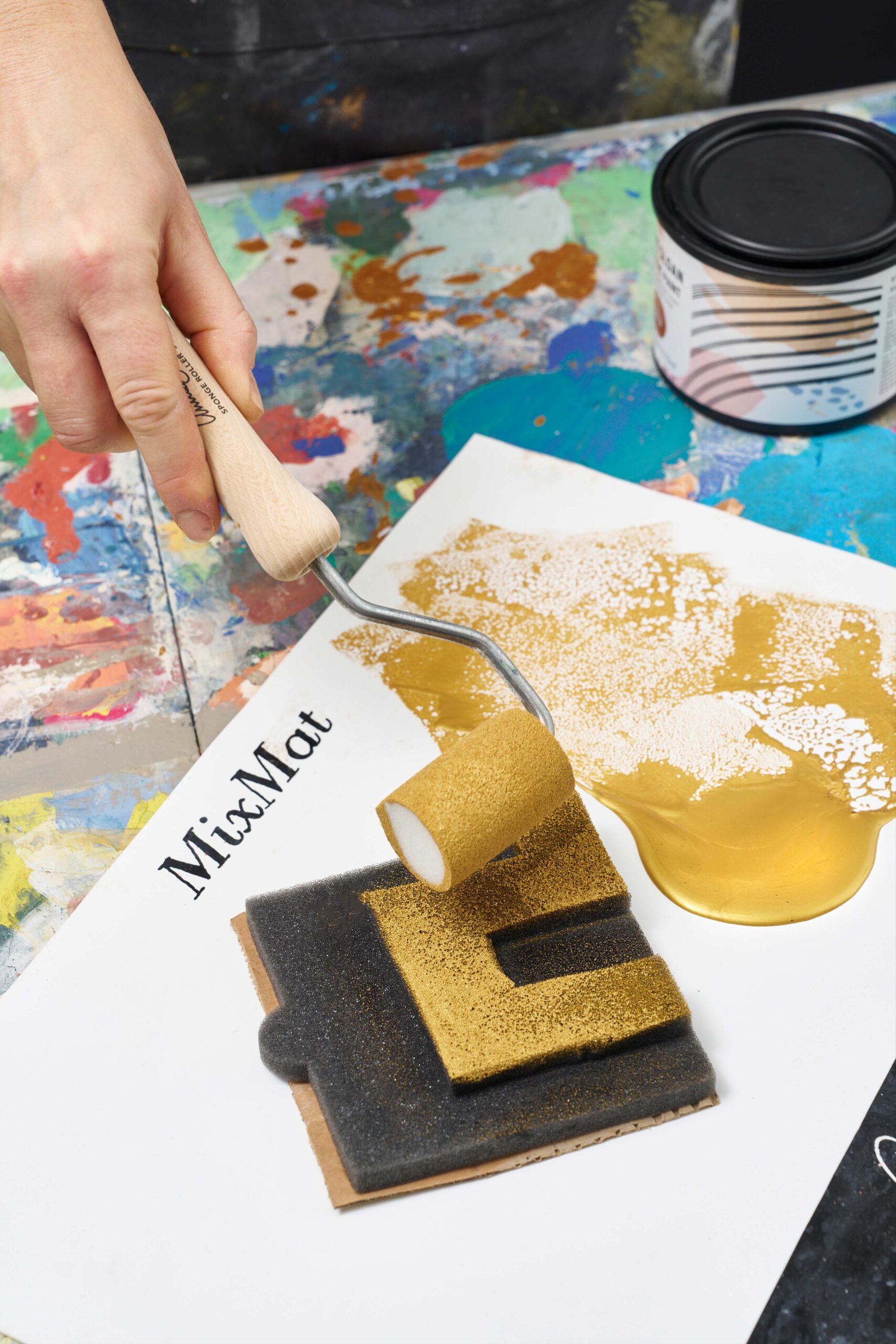 Guide to creating a Greek Key wall design | Annie Sloan