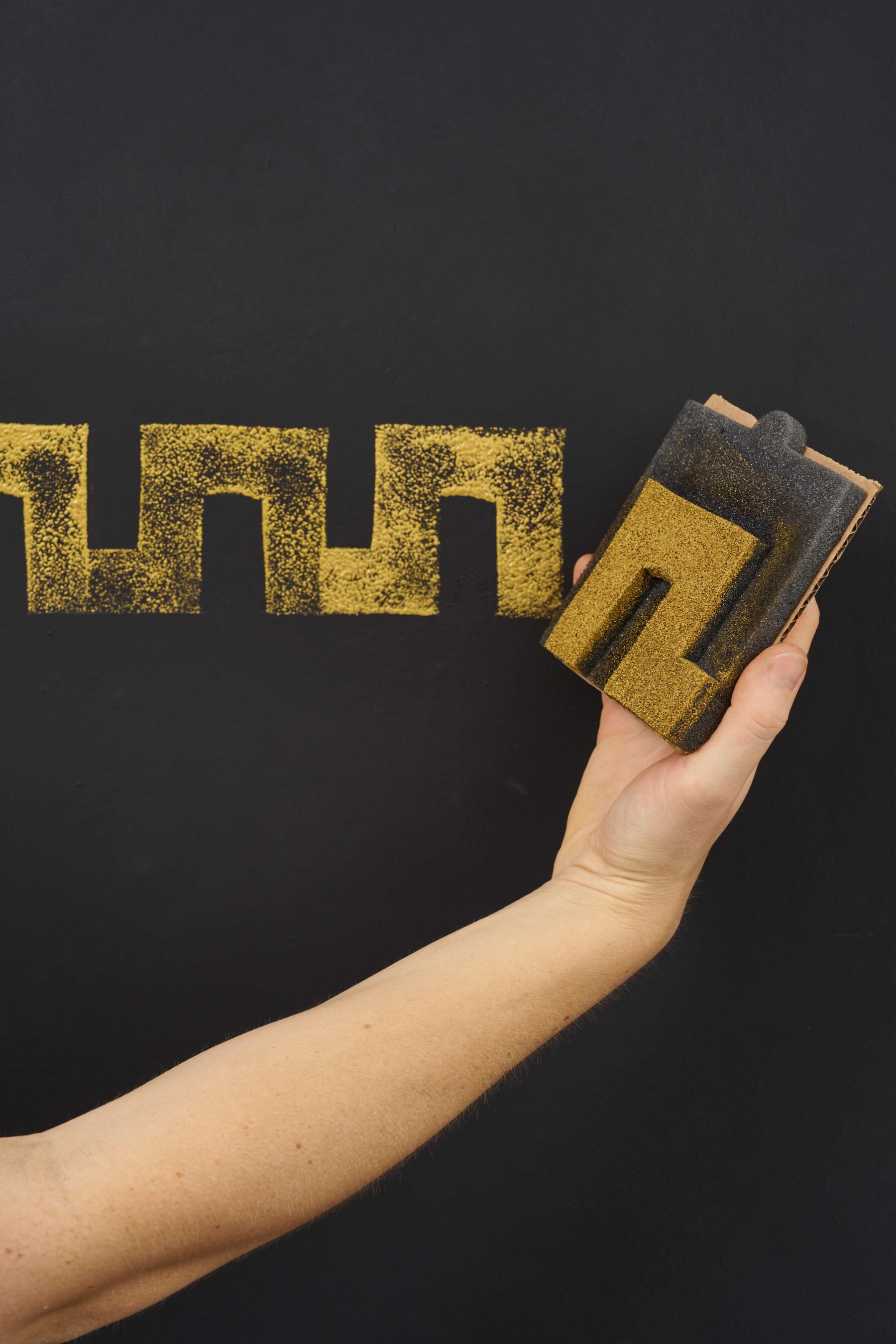 Guide to creating a Greek Key wall design | Annie Sloan