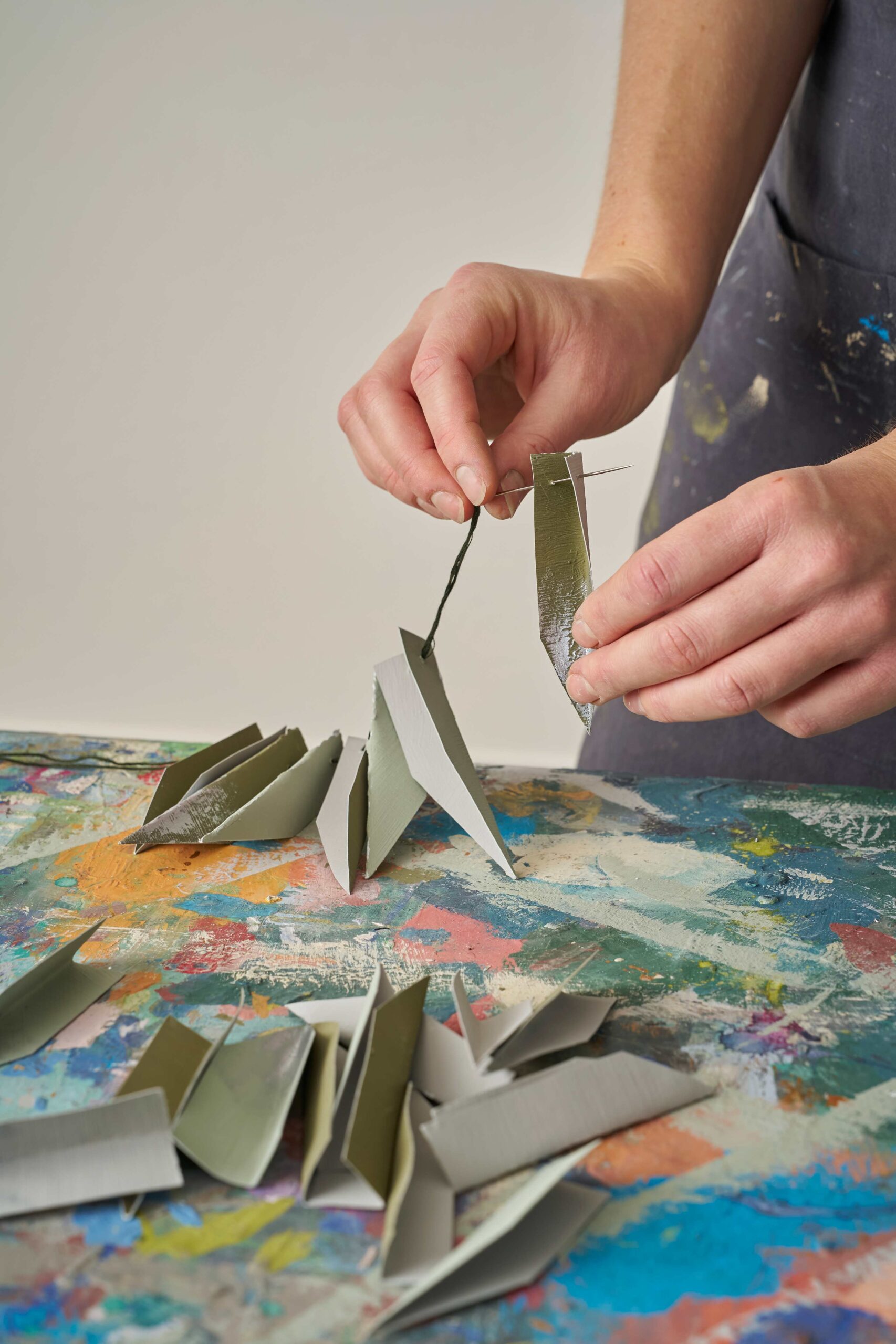 DIY Chalk Painted Christmas Bunting Project | Annie Sloan