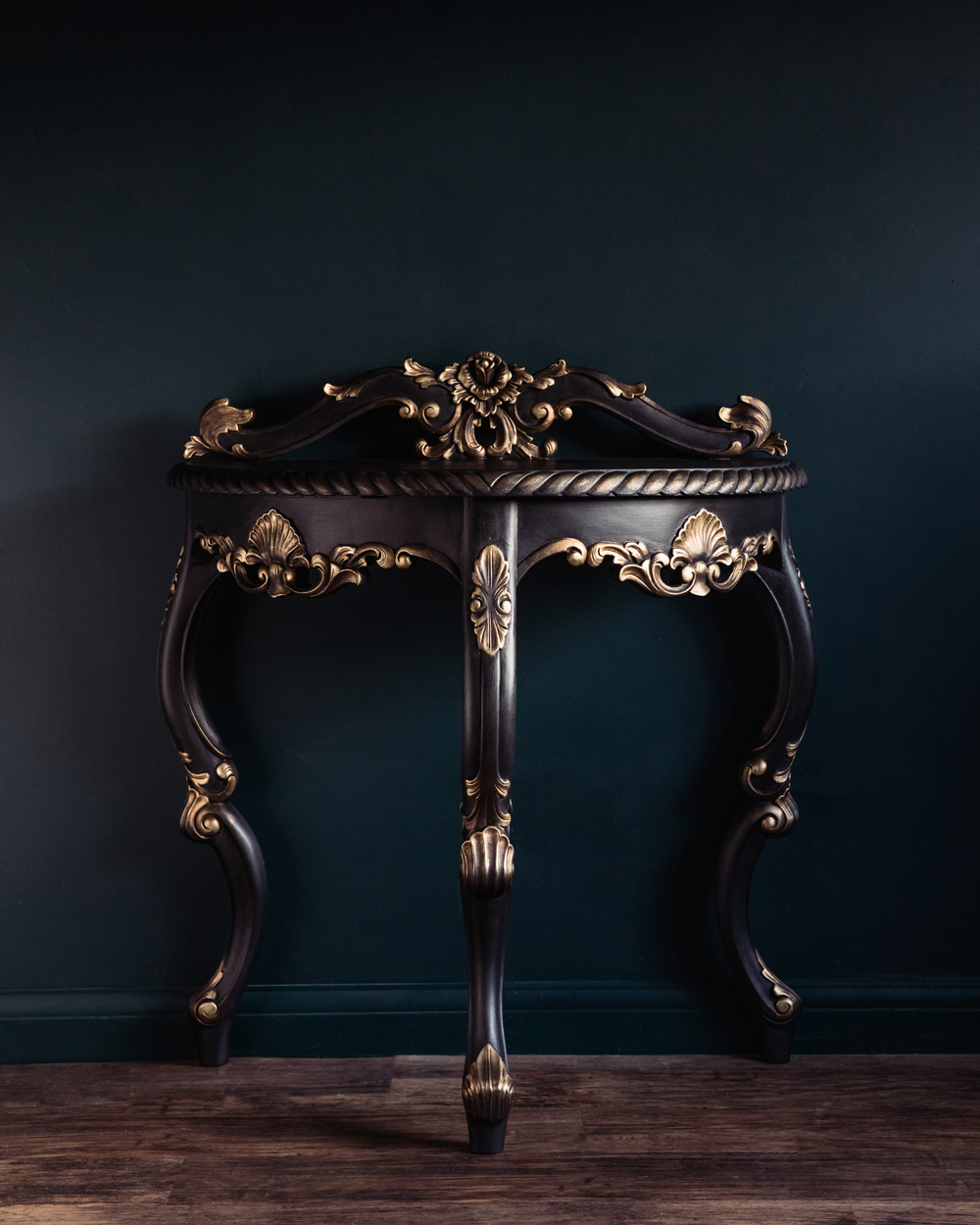 Black Rose Half Moon Chalk Paint™ Table | Annie Sloan