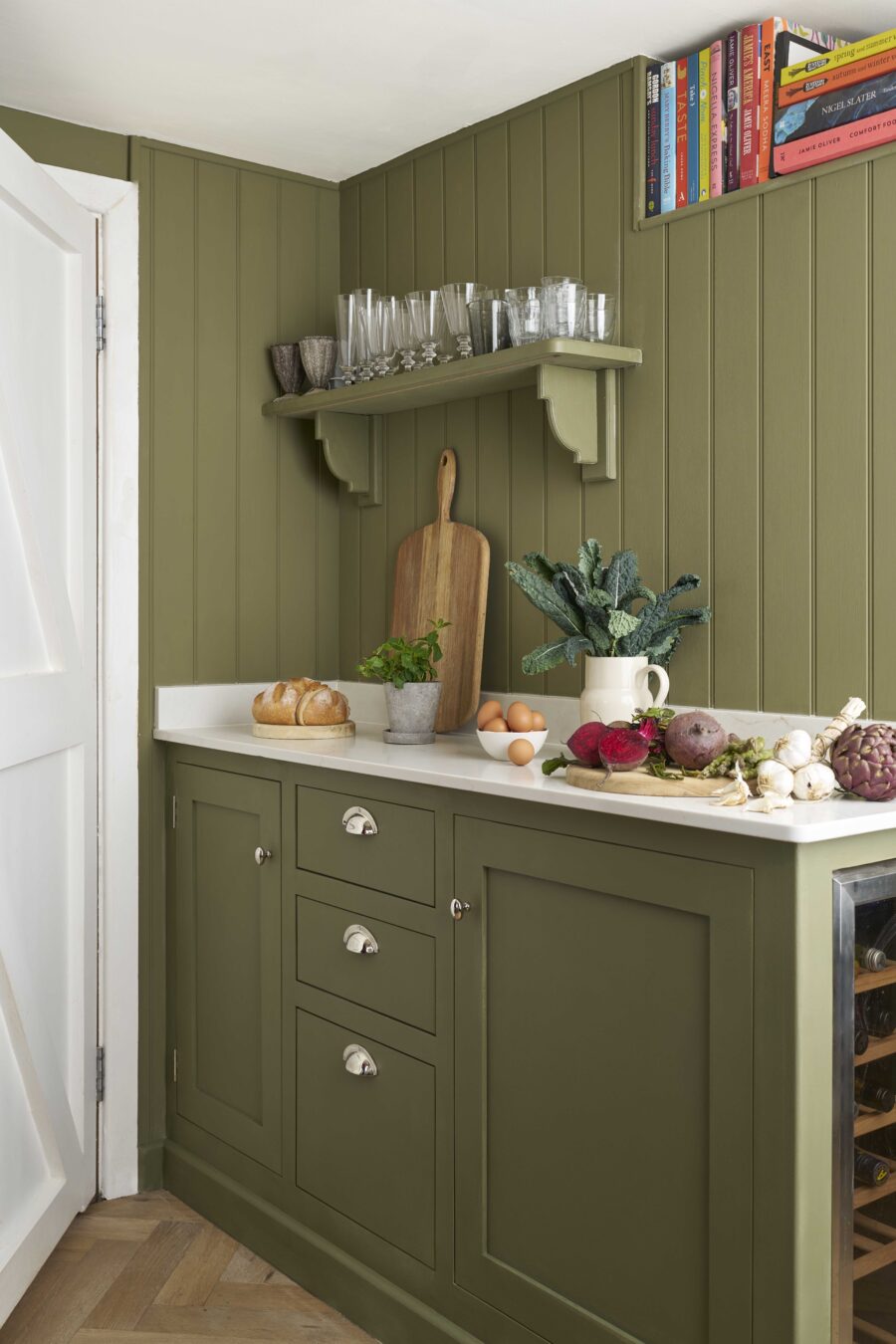 How to use Chalk Paint to transform your kitchen | Annie Sloan